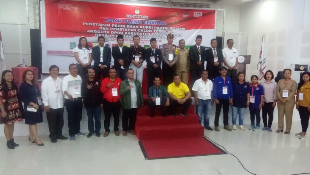KPU Tetapkan 30 Calon Anggota DPRD Kabupaten Toba Samosir Periode 2019 ... KPU Tetapkan 30 Calon Anggota DPRD Kabupaten Toba Samosir Periode 2019 ...
