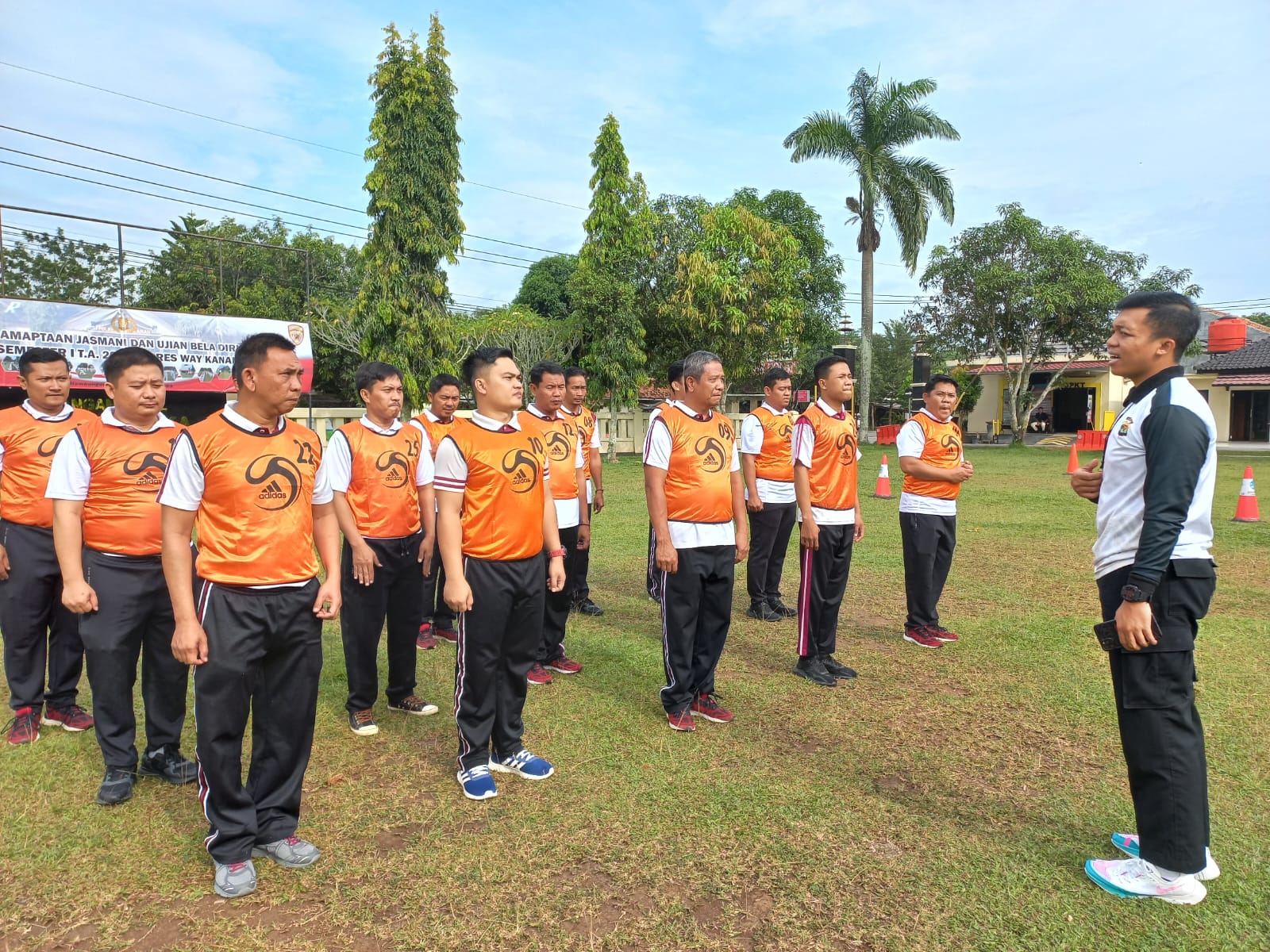 Polres Way Kanan Gelar Tes Kesamaptaan Jasmani Semester 1 Tahun 2023 ... Polres Way Kanan Gelar Tes Kesamaptaan Jasmani Semester 1 Tahun 2023 ...